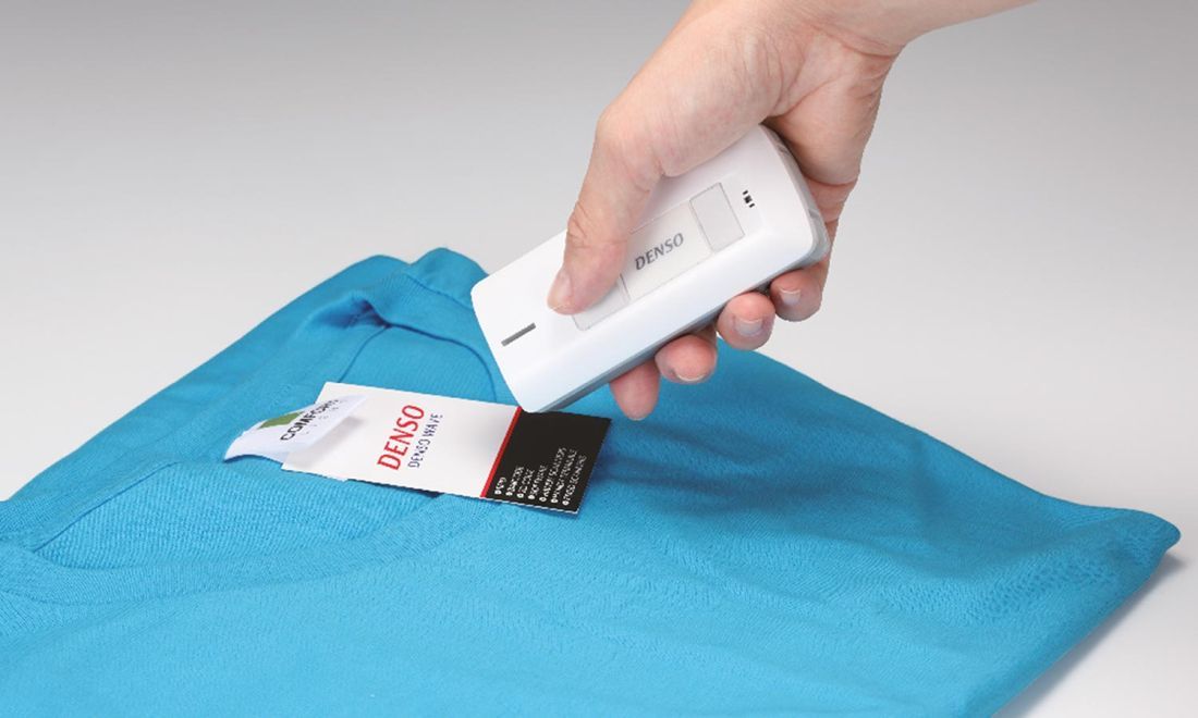 Denso SE1 RFID Scanner: captures RFID transponders & barcodes